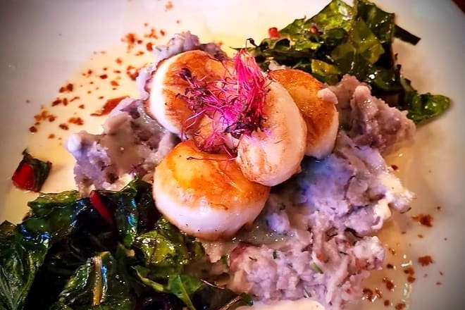 El Moro Tavern (Also Known As El Moro Spirits & Tavern)