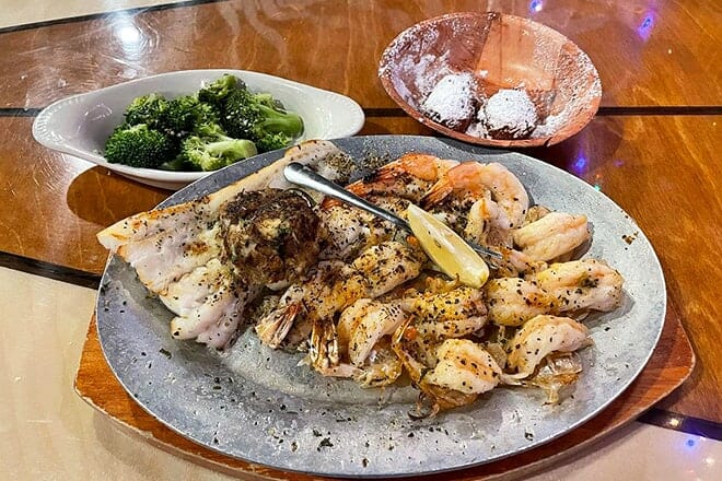 Florida&rsquo;s Seafood Bar & Grill