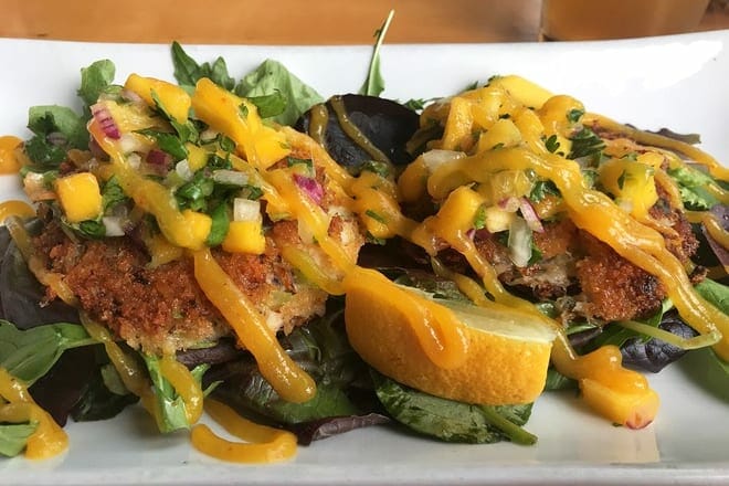 flow restaurant and lounge