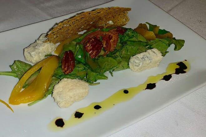 LUNA Food & Wine aka Luna @ Kahuna