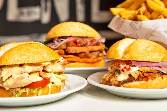 la lucha sangucheria criolla &mdash; miraflores