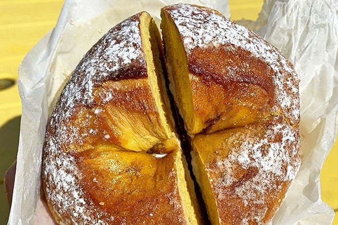 lighthouse bagels and deli