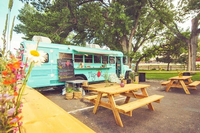 magnolias street food