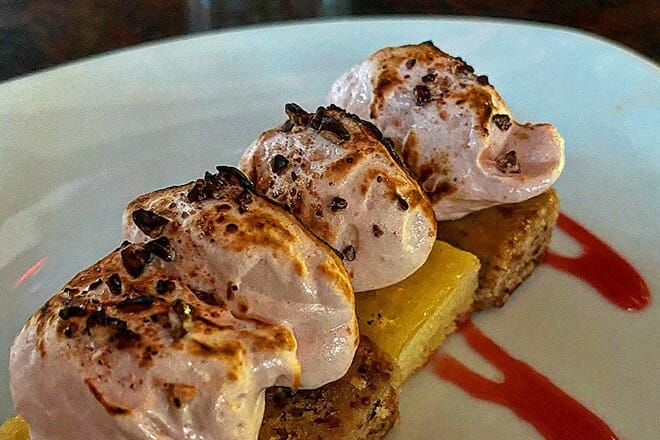 Metropolis Martini & Tapas Restaurant