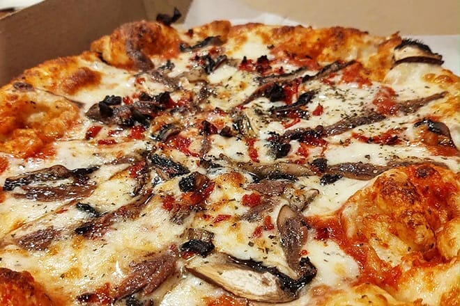 Nate and Nick&rsquo;s Pizza