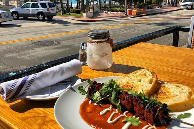 Pierside Kitchen + Bar