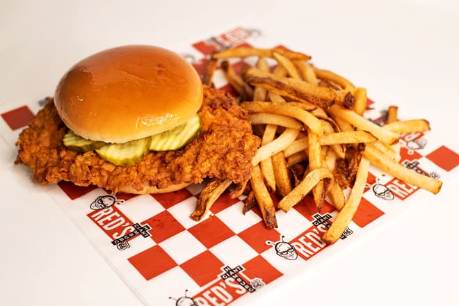 red&rsquo;s giant hamburg