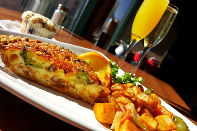 shugrue&rsquo;s restaurant and bakery