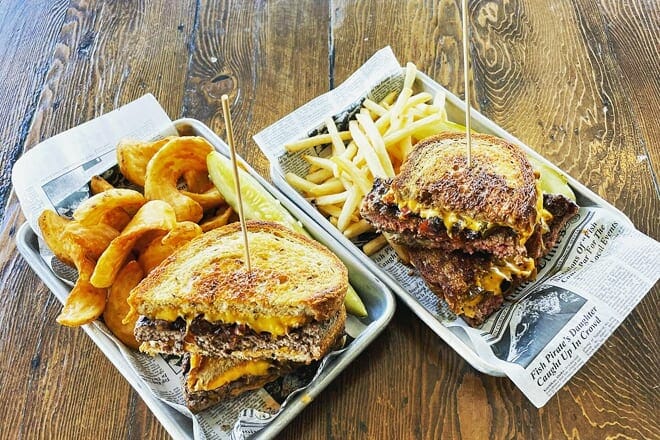 the lakefront tap room bar and kitchen