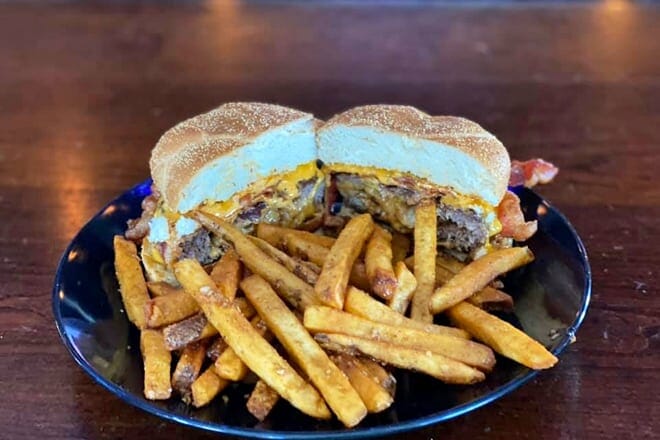 Tony Harper's Pizza and Clam Shack
