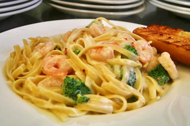 we cook pizza & pasta