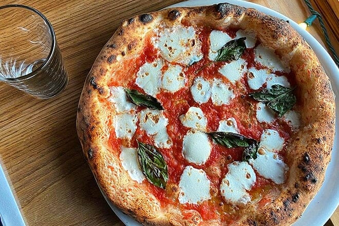 a dopo sourdough pizza