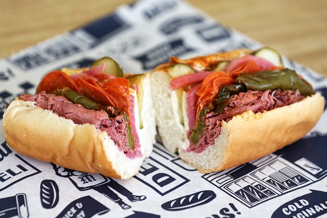 Atlantis Manhattan Deli