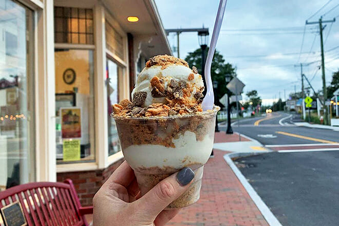 Aunties' Ice Cream Parlor