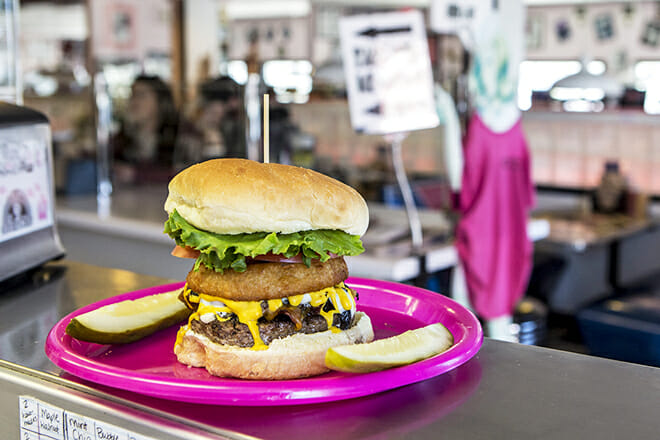 bokie&rsquo;s drive in