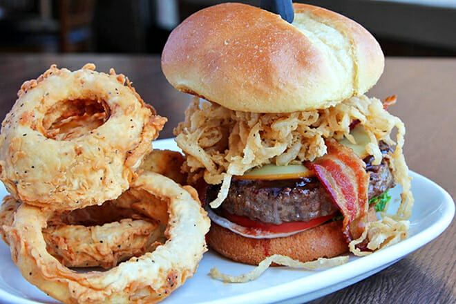 conrad&rsquo;s restaurant & alehouse