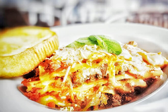 farley&rsquo;s bar and grill