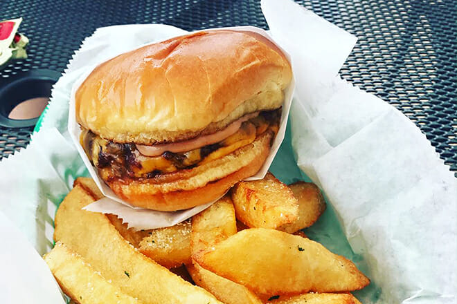 food freaks unique burger barn