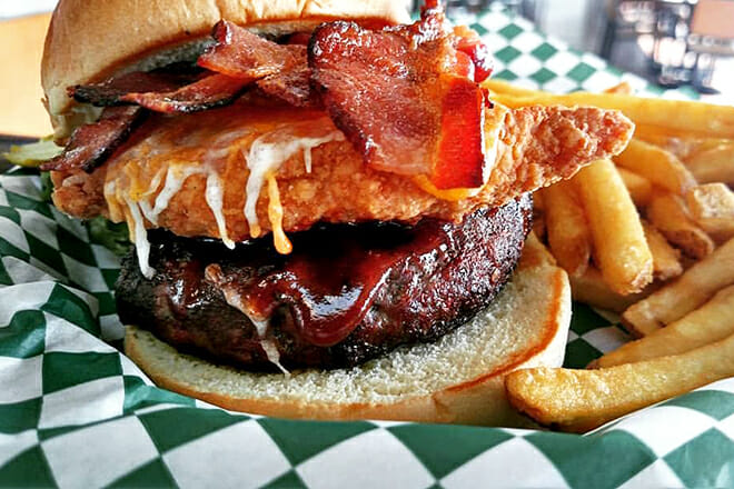 GS Steamers Bar & Grill