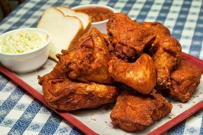 gus’s world famous fried chicken – downtown memphis