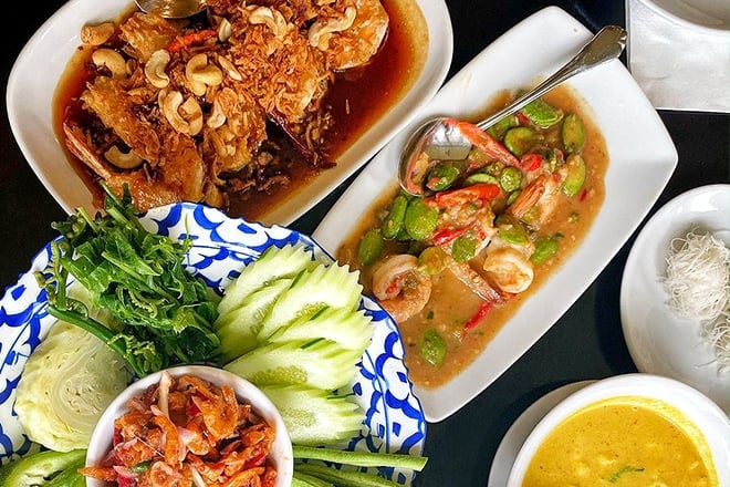 One Chun Cafe & Restaurant