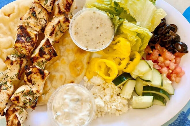 roland martin tiki bar & grill