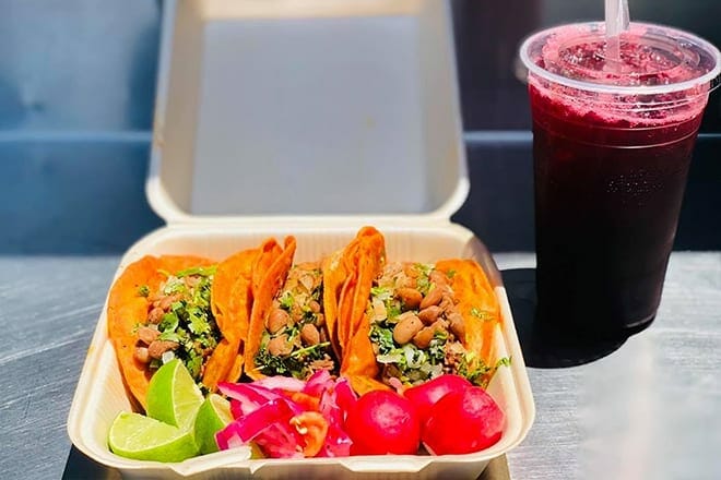 Tacos de Birria "El Sabroso"