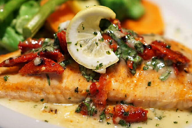 tam&rsquo;s backstage