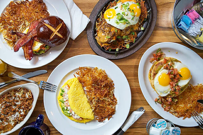 the corner pub and grill