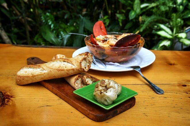 The Garlic and Blu Bar