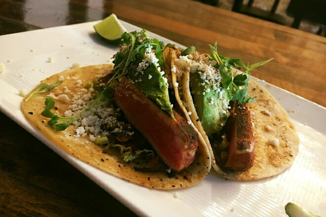 940&rsquo;s kitchen & cocktails