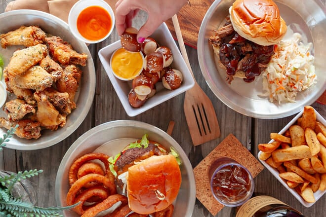 barnacle barney&rsquo;s, marathon