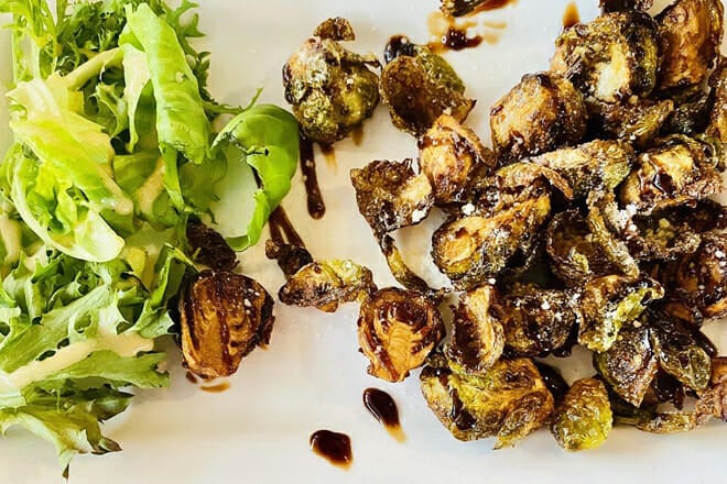 Blondie's Food and Spirits