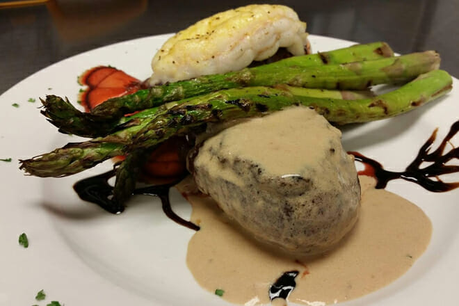 crawdaddys west side grill