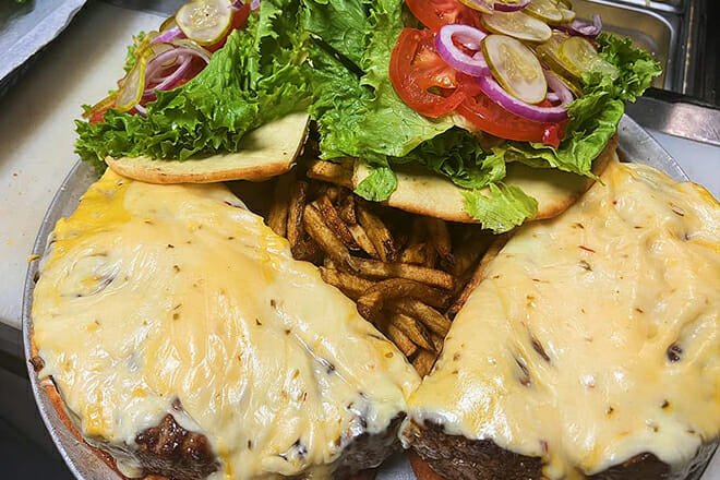 dooley&rsquo;s tavern and grill