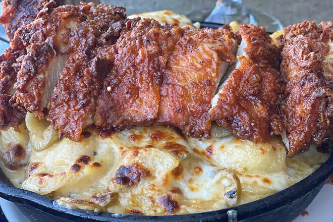 flying pig pub and kitchen