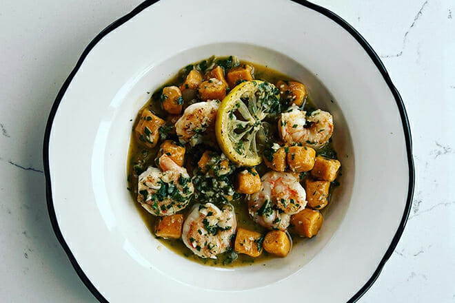 Hank’s Downtown Dive