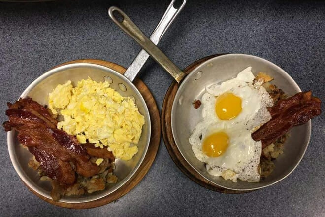 hickory valley farm restaurant