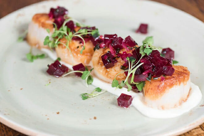 Hugo's Frog Bar & Fish House - Naperville