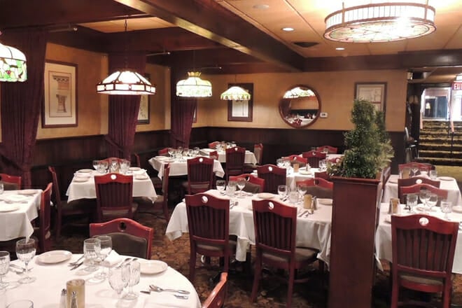 joey&rsquo;s classic italian dining