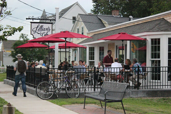 lillian&rsquo;s cafe