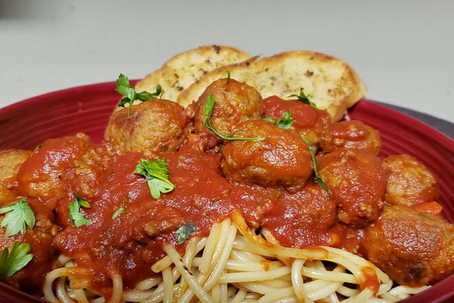 saluda whistle stop pizza & wings