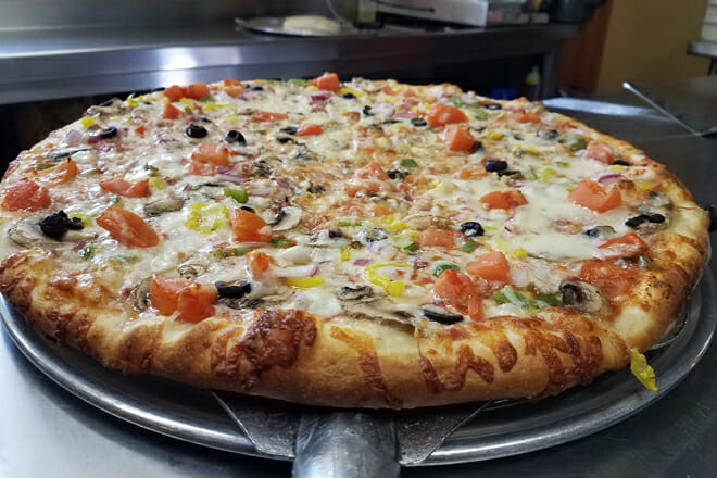 Seve-N-Dots Publik Pizza Place