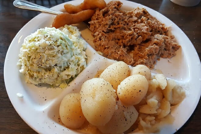 Skipper Forsyth's Bar-B-Q