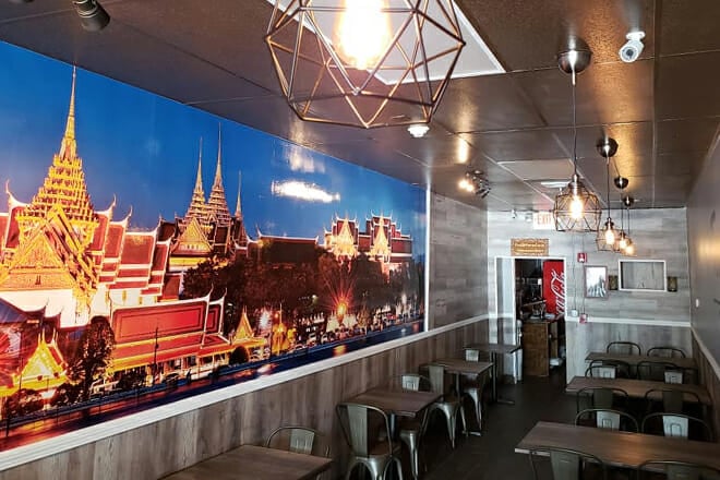 tom yum koong restaurant