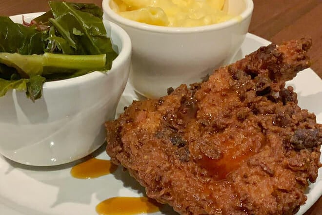 twisted oak american bar & grill