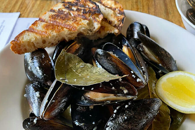 Warehouse Gourmet Bistro & Brew Pub