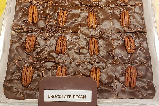 antiques art and beer