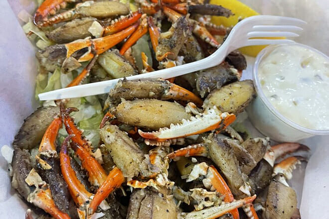 Dusty's Oyster Bar & Eatery