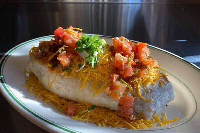 Ellie's Mutt Hut & Vegetarian